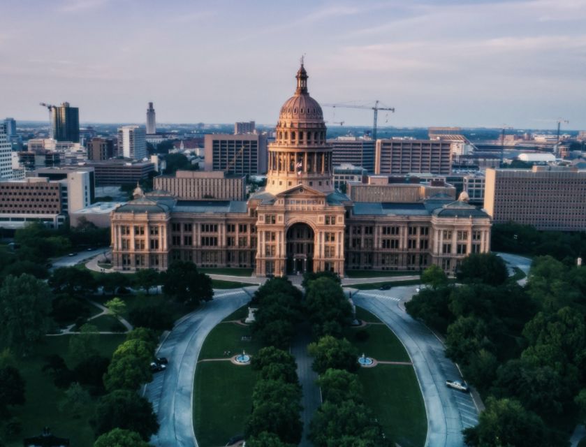 Austin: Sunset Boat Cruise with Bat Watching - Exploring Austin’s Iconic Landmarks