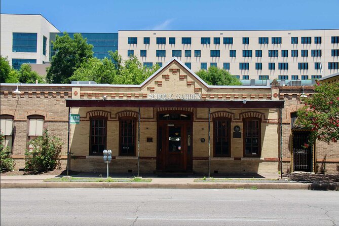 Austins Haunted Ghost and Murder Tour - A Deep Dive into the Itinerary