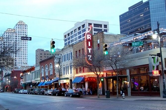 Austin's Must See Sights Guided Private Walking Tour - A thorough look at the tour: What to expect and what it means for you