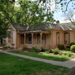Austin's Must See Sights Guided Private Walking Tour - What’s included and what’s not