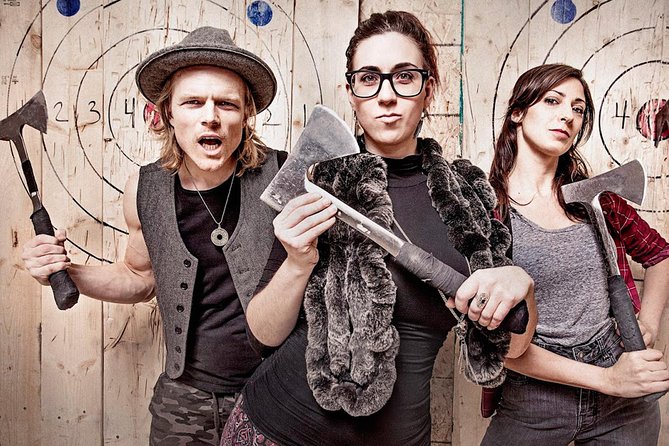 Axe Throwing in Syracuse - What to Expect from the Axe Throwing Experience in Syracuse