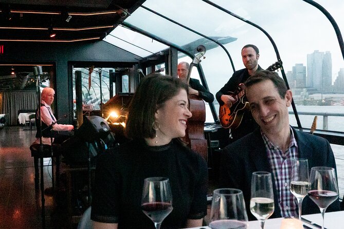Bateaux New York Fathers Day Plated Dinner Cruise - Frequently Asked Questions