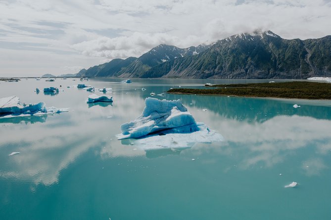 Bear Glacier Scenic Signature Flight - The Sum Up
