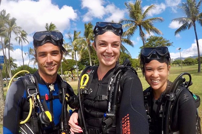 Beginner Scuba Diving Adventure with Videos in Honolulu - A Detailed Look at the Honolulu Beginner Scuba Tour