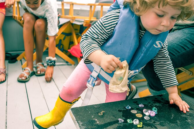Belfast Family Treasure Hunt - A Fun-Filled Pirate Adventure in Camden: The Belfast Family Treasure Hunt