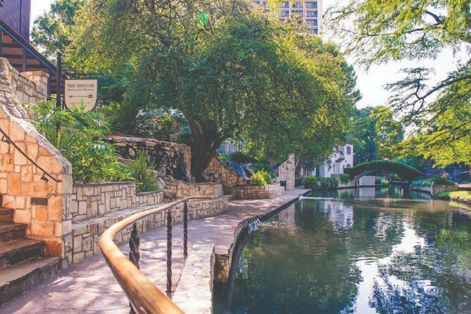 Best of San Antonio Small Group Tour with Boat + Tower + Alamo - An In-Depth Look at the Tour Experience