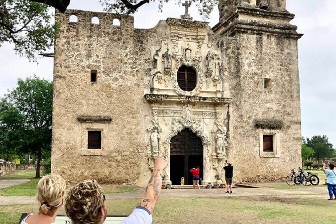 Best of San Antonio Small Group Tour with Boat + Tower + Alamo - FAQ