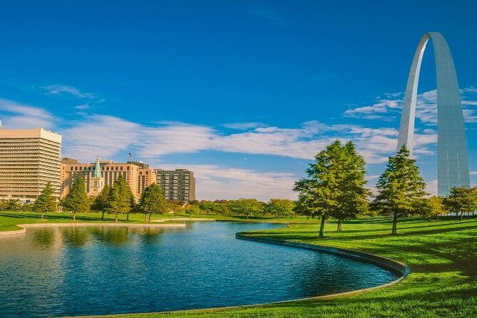 Best of St. Louis Small Group Tour w/St Louis Arch & River Cruise - Discovering the Gateway Arch and Beyond