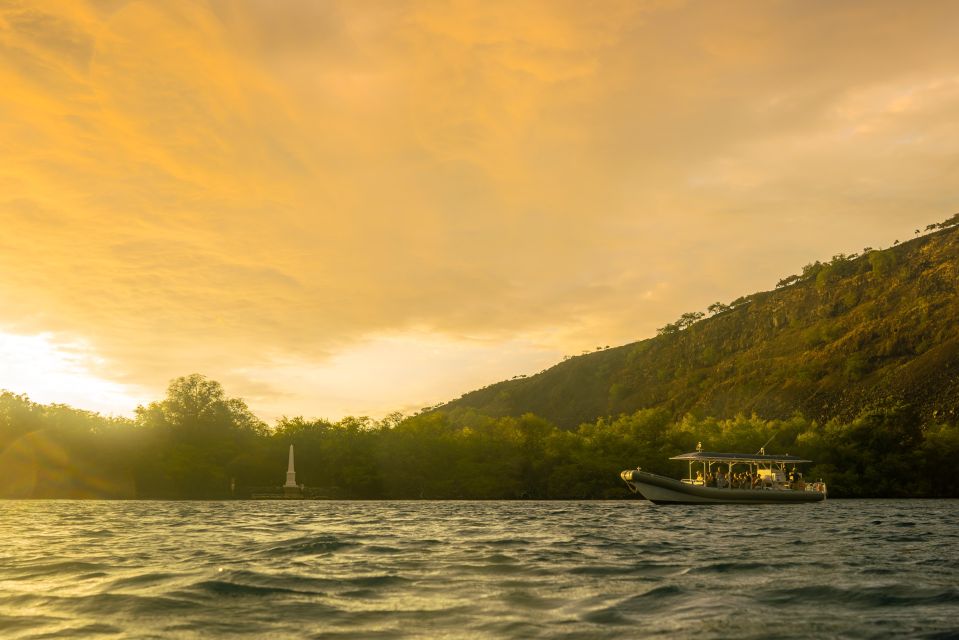 Big Island: Kona Super Raft Sunset Cruise - FAQs