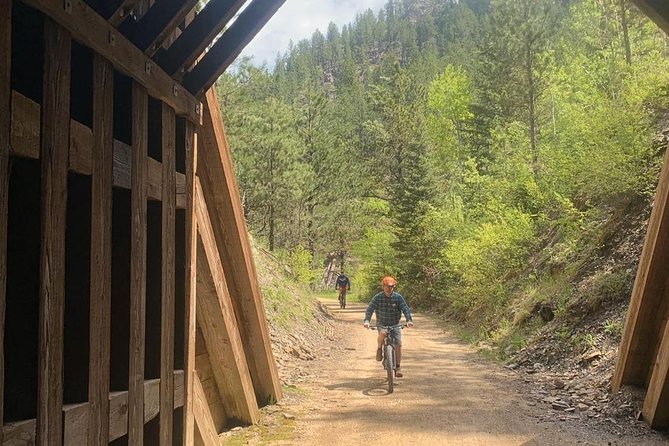 Bike Adventure on the Mickelson Trail - Private - Discovering the Mickelson Trail: What Makes it Special?
