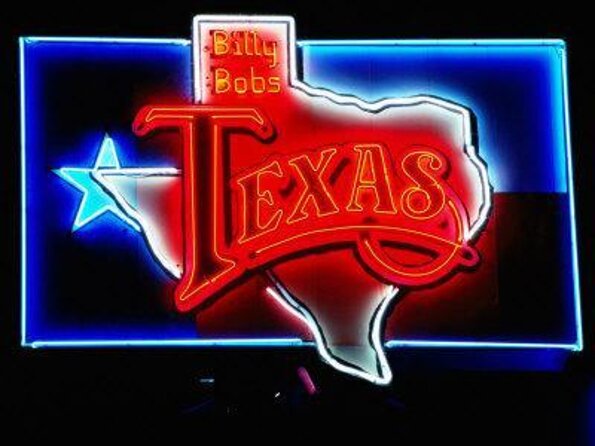 Billy Bob's Texas Honky Tonk Dinner and Photo Package - Key Points
