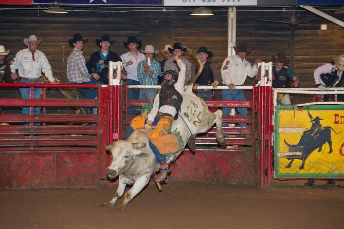 Billy Bob's Texas Honky Tonk Dinner and Photo Package - The Bottom Line: Is It Worth It?