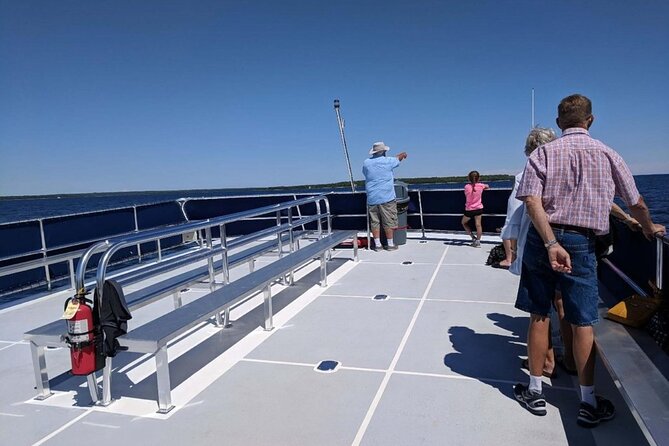 Boat Cruise- Sunset Live Music Cruise - Key Points