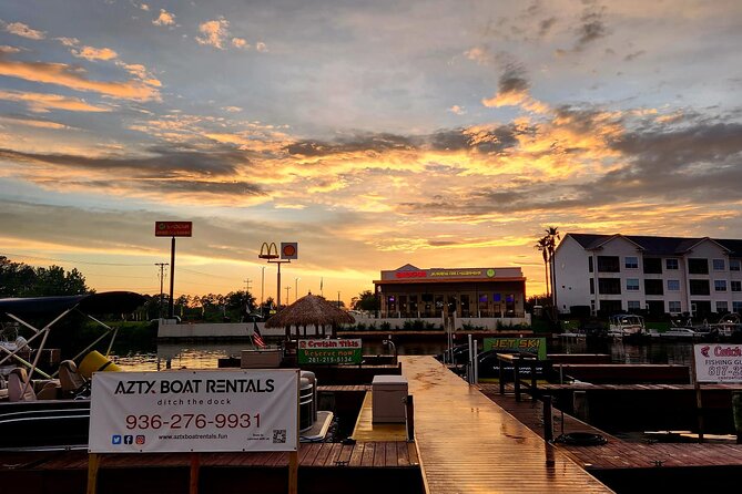Boat Rentals on Lake Conroe in Mongomery Texas - Exploring Lake Conroe with AZTX Boat Rentals: A Practical Guide