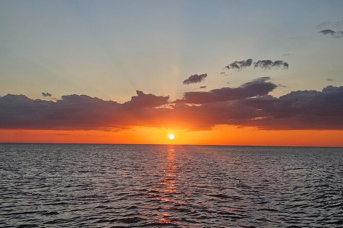 Boat Tour For Sunset Cruise And Sunset Bridge Tour - Exploring the Itinerary: What to Expect from Each Option