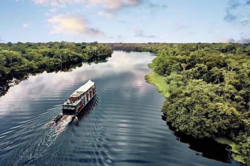 Boat trip on the Amazon and Itaya rivers - A thorough look at the Amazon and Itaya rivers boat tour