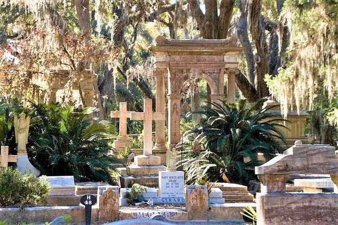 Bonaventure Cemetery Walking Tour with Transportation - Authentic Insights from Reviewers