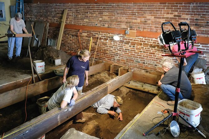 Bones Under Us, Ghost Tour with Archeology - Who Will Love This Tour?