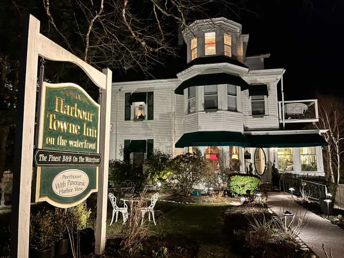 Boothbay Haunted Ghost Walking Tour - Is the Boothbay Haunted Ghost Walking Tour Worth It?