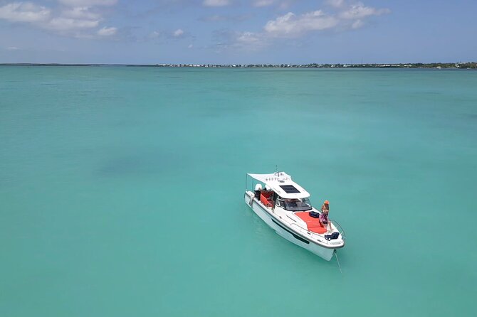 Booze Cruise & Sandbar - What’s Included and What You’ll Need to Consider