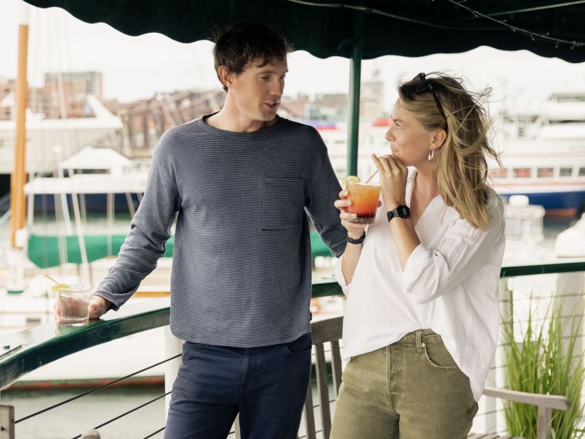 Boston: Harbor Sunset Yacht Cruise - Key Points