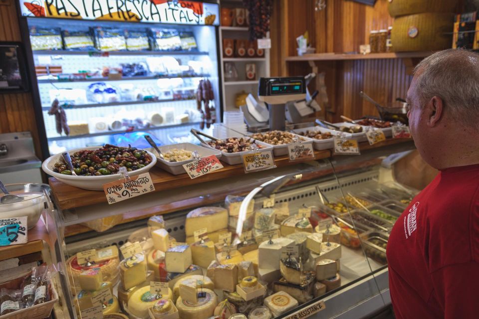 Boston: North End Food Experience with Pizza, Meats & Cheese - Discover Boston’s North End through Food, History, and Hidden Gems