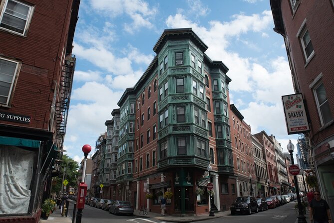 Boston Small-Group Walking Food Tour With Tastings - The Guide & Group Experience