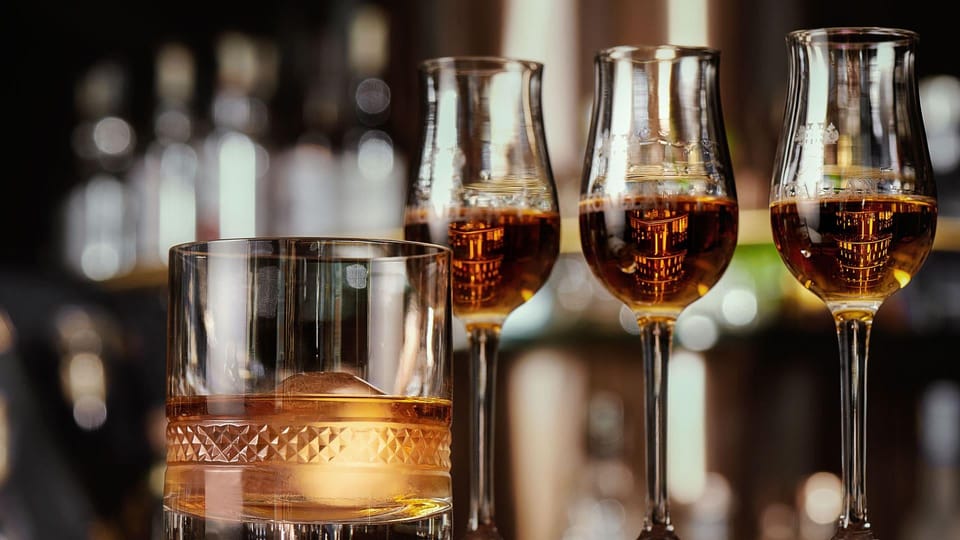 Bourbon & Blood A Tennessee Whiskey History & Tasting Tour - Deep Dive into Each Stop