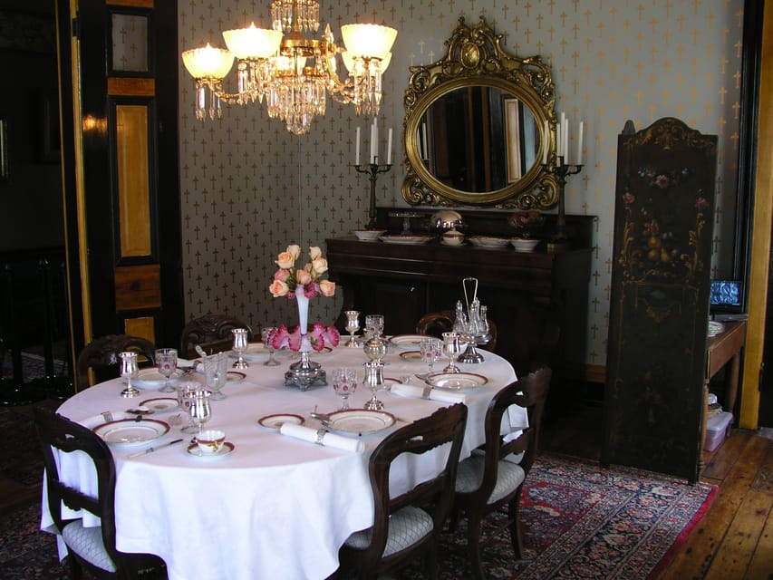 Bowling Green: Riverview at Hobson Grove Historic House - Key Points