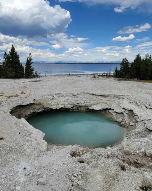 Bozeman: Yellowstone & Grand Teton National Park with Hotel - Accommodation Comfort and Logistics