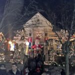 Brooklyn: 1.5-Hour Dyker Heights Christmas Walking Tour - Authentic Experiences and Tips from Reviewers