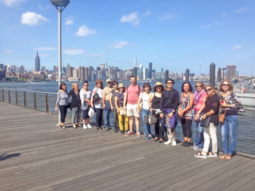 Brooklyn: 2-Hour Best of Brooklyn Walking Tour -Williamsburg - An In-Depth Look at the Tour Experience