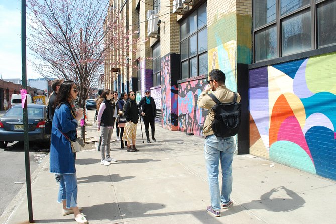 Brooklyn Art Walk, Drink Crawl, & City Views - Exploring Brooklyn Through Art and Views