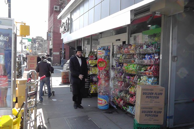 Brooklyn, Queens, and the Bronx Contrastes Tour in Spanish - Key Points