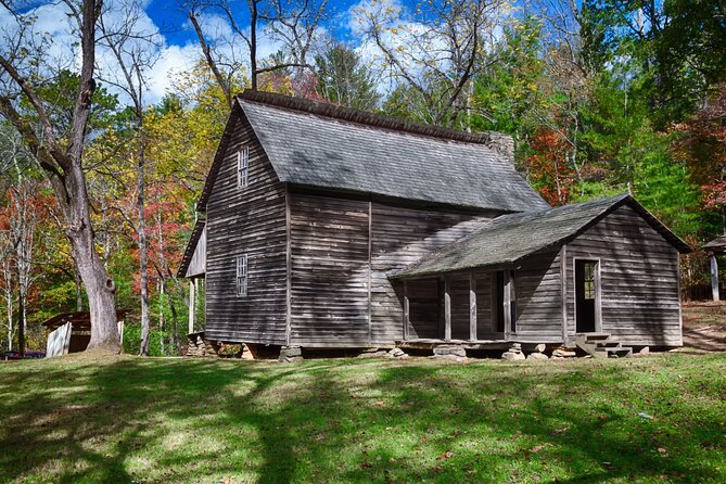 Cades Cove Sightseeing Self-Guided Driving Audio Tour - Key Points