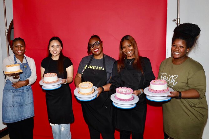 Cake Decorating in Houston - What to Expect: A Close Look at the Experience