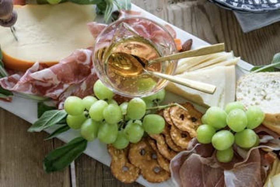 Calistoga: Napa Valley Cycling and Winery Tour with Picnic - Discover Napa Valley on Two Wheels: Calistoga Cycling and Winery Tour with Picnic