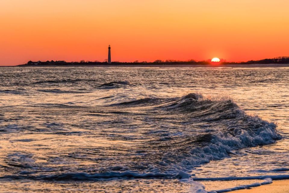 Cape May: Sunset Dolphin Cruise with Optional Wine Tastings - Discover the Charm of Cape May: Sunset Dolphin Cruise with Optional Wine Tastings