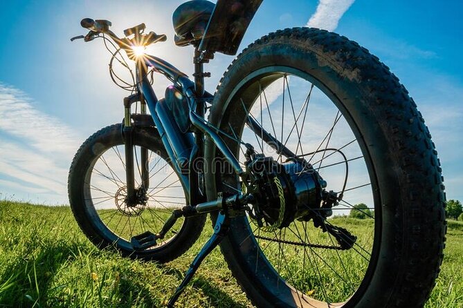 Cave Point E - Bike Tour - FAQs