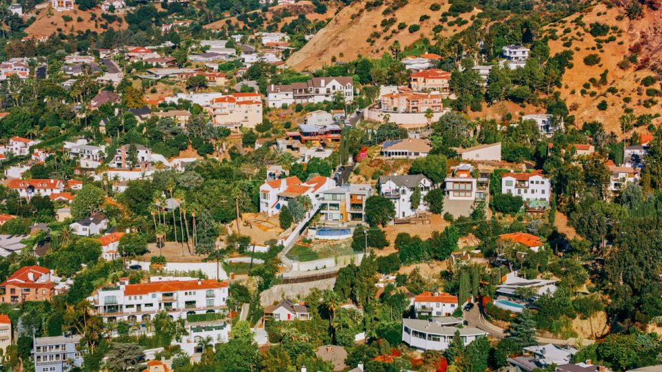Celebrity Homes Extravaganza: Tour in Los Angeles - What to Expect from the Experience