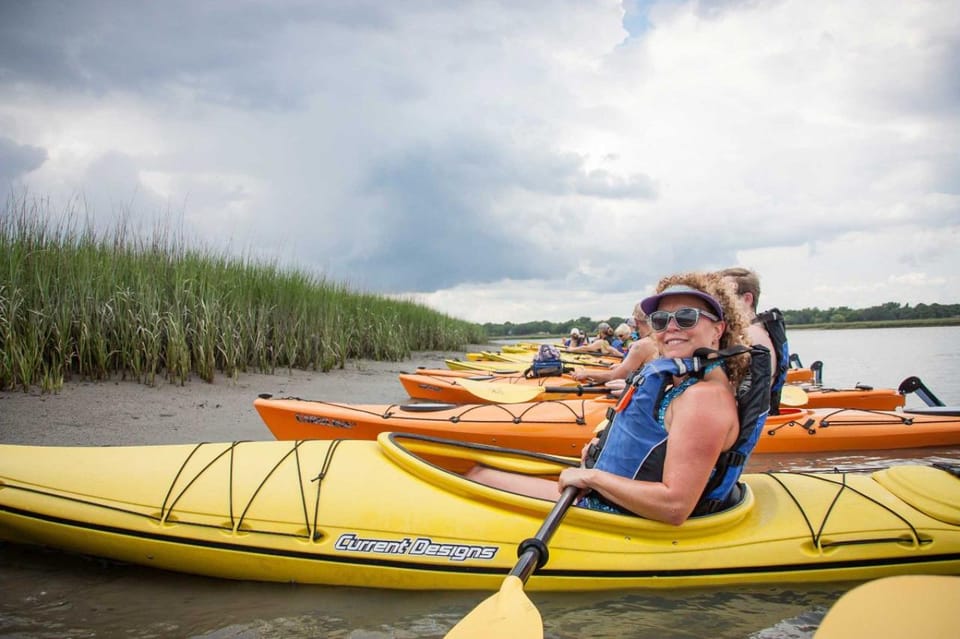 Charleston: Guided 2hr. Kayak Tour with a Tandem or Single - Exploring Charleston’s Waterways: The Experience