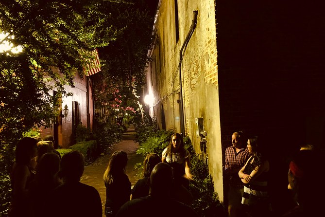 Charleston Haunted Booze and Boos Ghost Walking Tour - Analyzing the Experience: What You’re Signing Up For