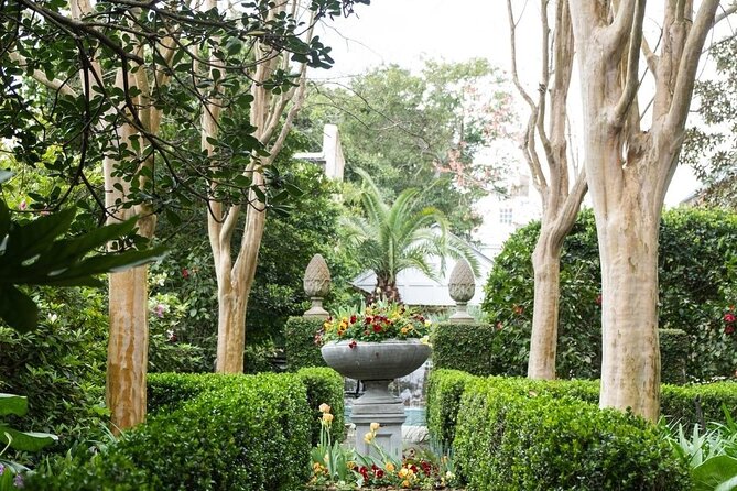 Charleston History and Horticultural Tours - Iconic Streets and Architectural Gems