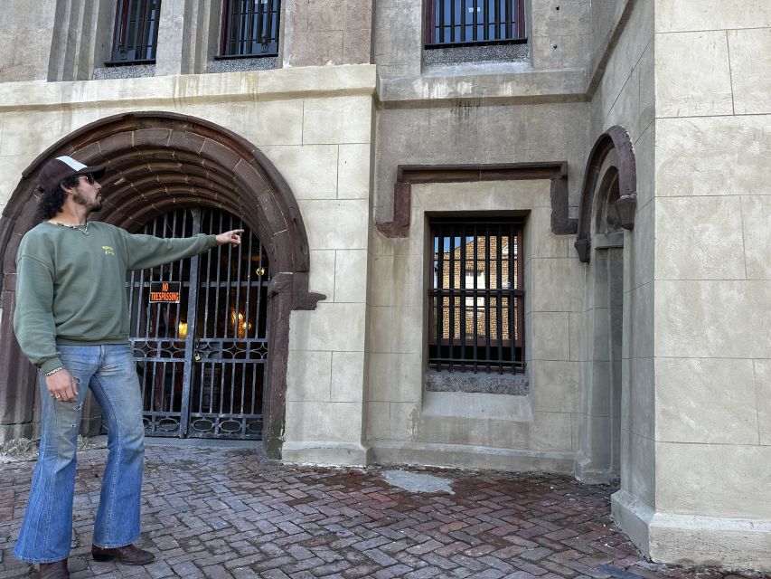 Charleston: Pirates and Ghosts Guided Walking Tour - Key Points  