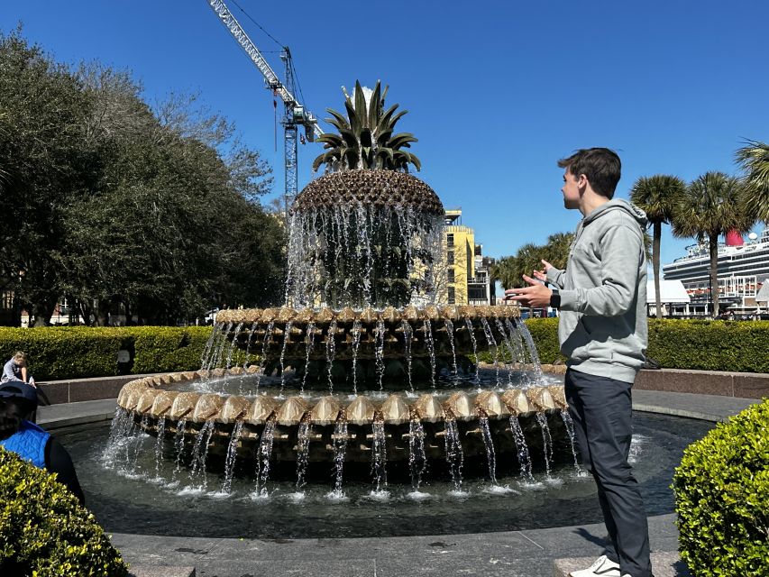 Charleston: Pirates and Ghosts Guided Walking Tour - The Guides: Making the Experience Shine