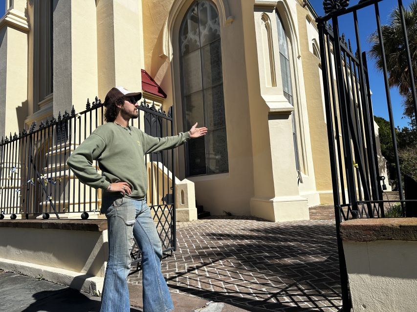 Charleston: Pirates and Ghosts Guided Walking Tour - Who Should Consider This Tour?  