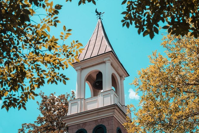 Charleston Private Walking Food Tour With Secret Food Tours - Guides, Atmosphere, and Experience