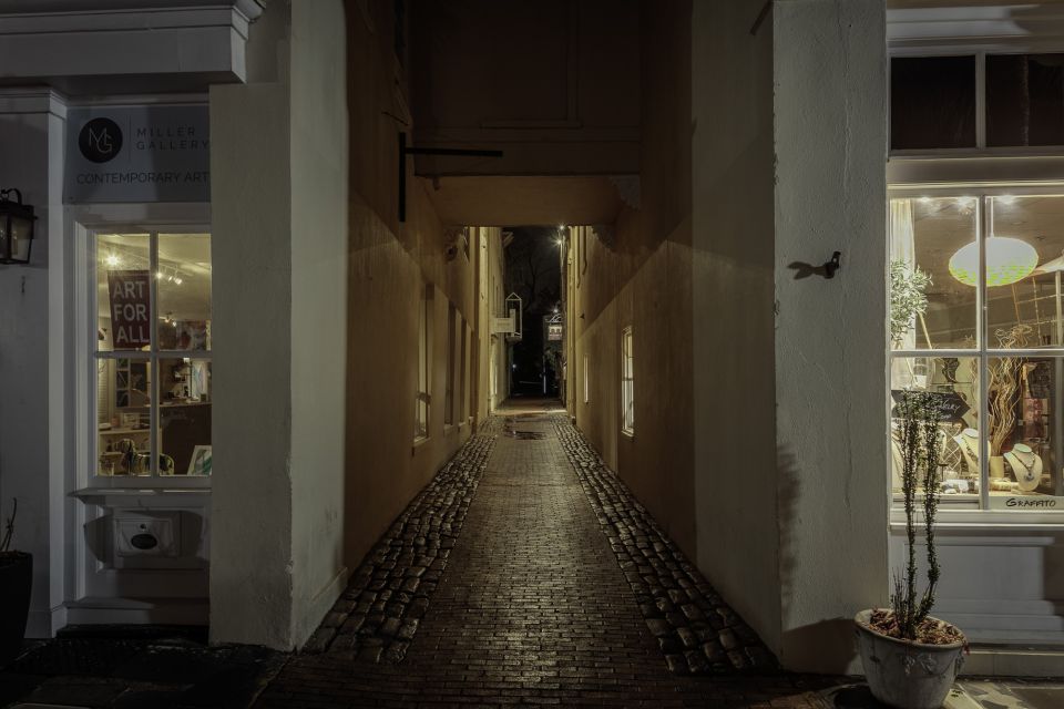 Charleston Terrors: Pirate Ghosts Haunted Walking Tour - Authenticity and Atmosphere