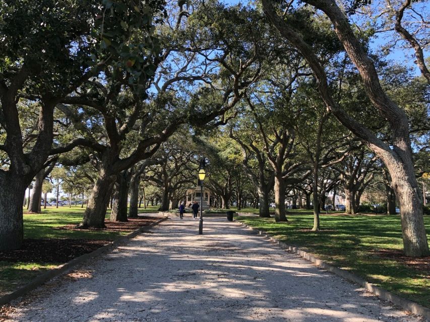 Charleston: Walking History and Bar Tour - A Closer Look at the Tour Experience