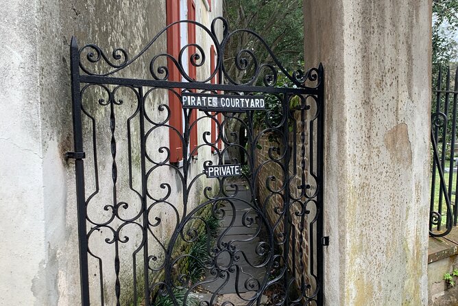 Charleston's Haunted Ghost Tour - Solo Smart Phone Guided Tour - Is It Worth It?